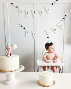 11+ *Super Adorable* First Birthday High Chair Decorations (Simple + Easy)