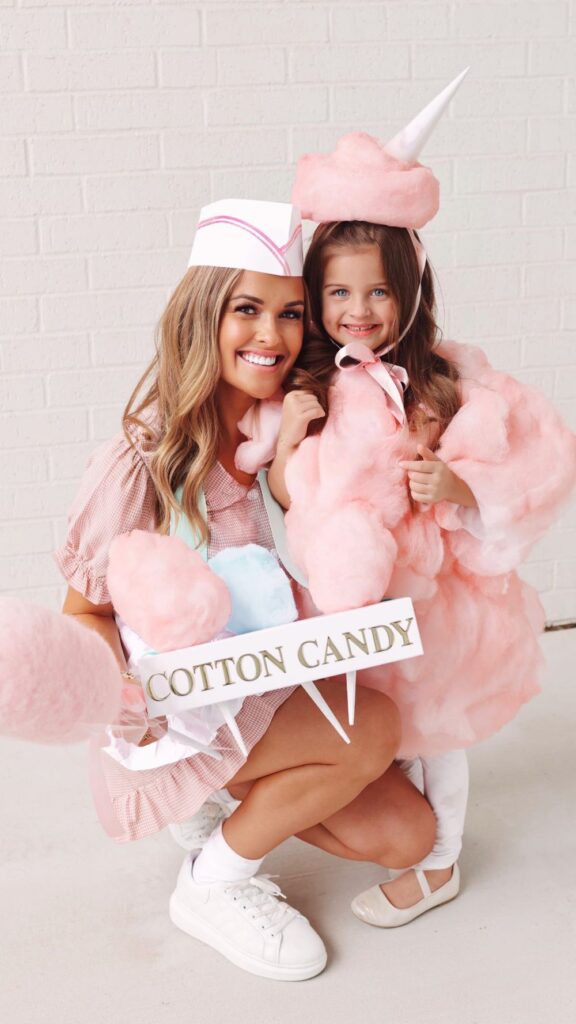 35+ *Cutest Ever* Matching Family Halloween Costumes