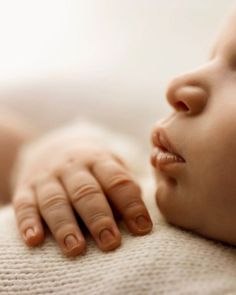 32+ *Adorable* Newborn Photo Ideas You Need To See