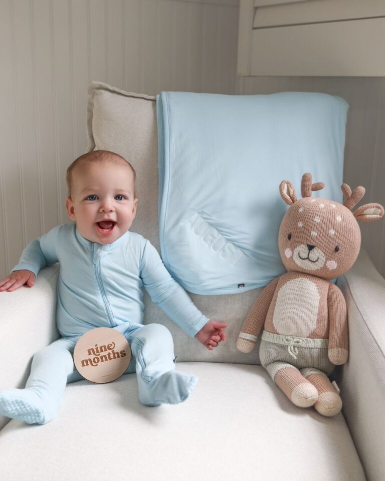 32+ *Beautiful* Baby Monthly Photoshoot Ideas You Need To Try